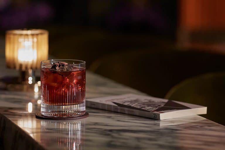 Casablanca Bar with a True Fifties Style